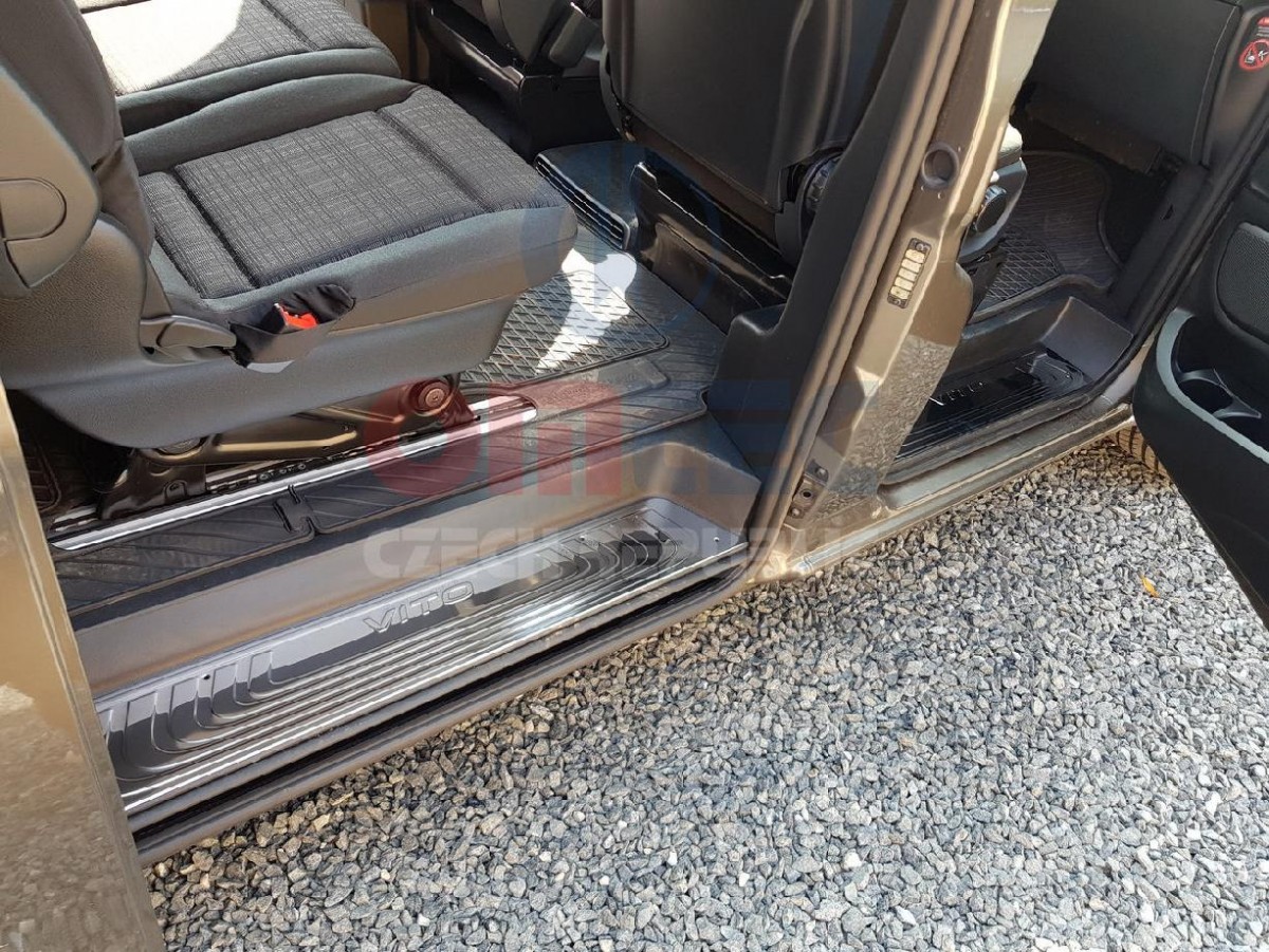 Mercedes Benz Vito W447 2014+ - NEREZ chrom prahové lišty 3D | Tuning-in.sk